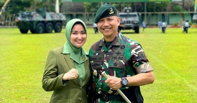 10 Artis Menikah dengan Anggota TNI, Punya Hubungan Mesra | Popmama.com
